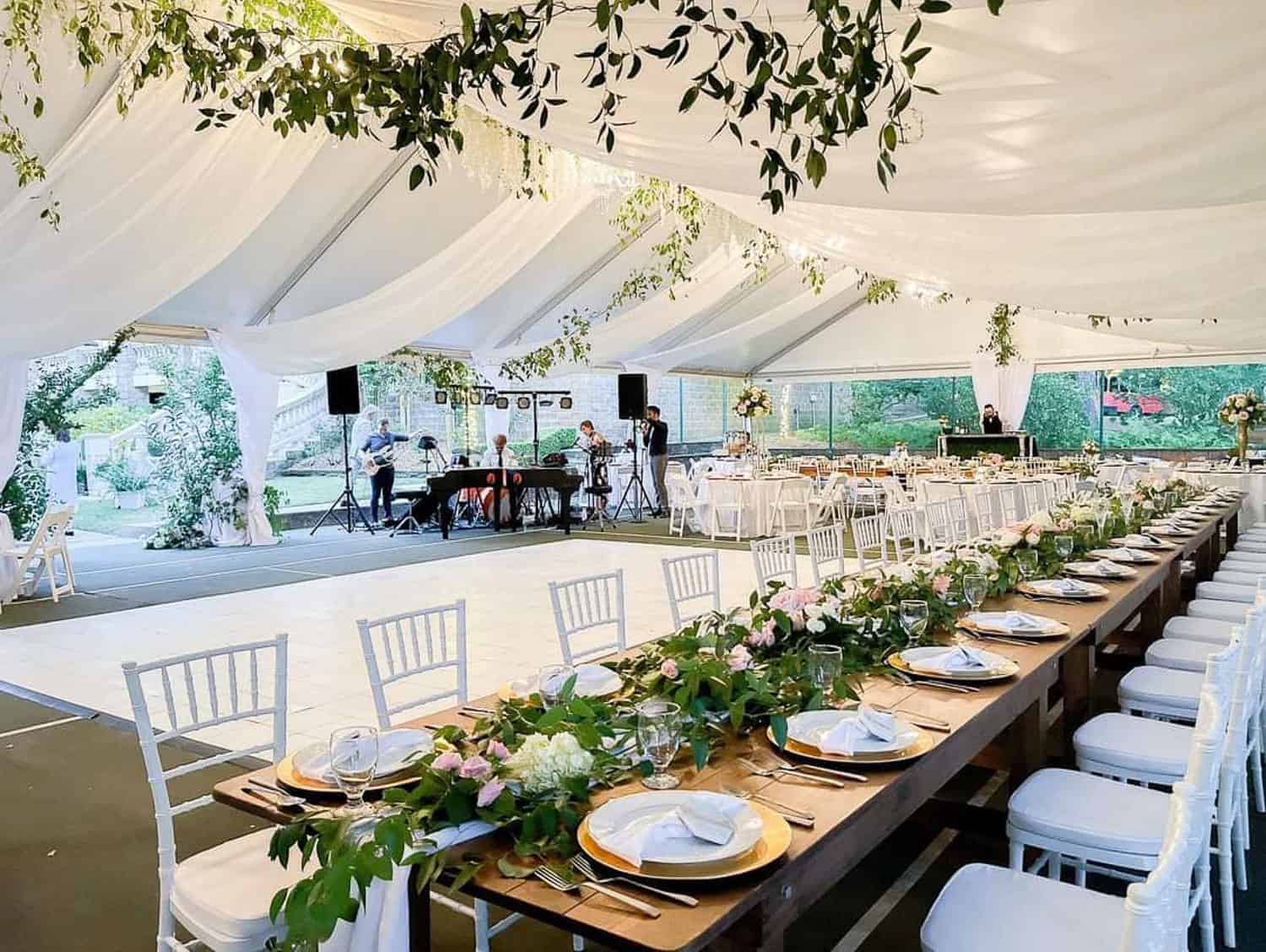 Somthin Borrowed Event Rentals | Kiss The Brides Expo